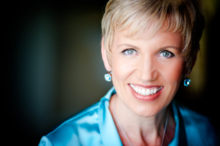 Mari Smith - Headshot - Mari Smith